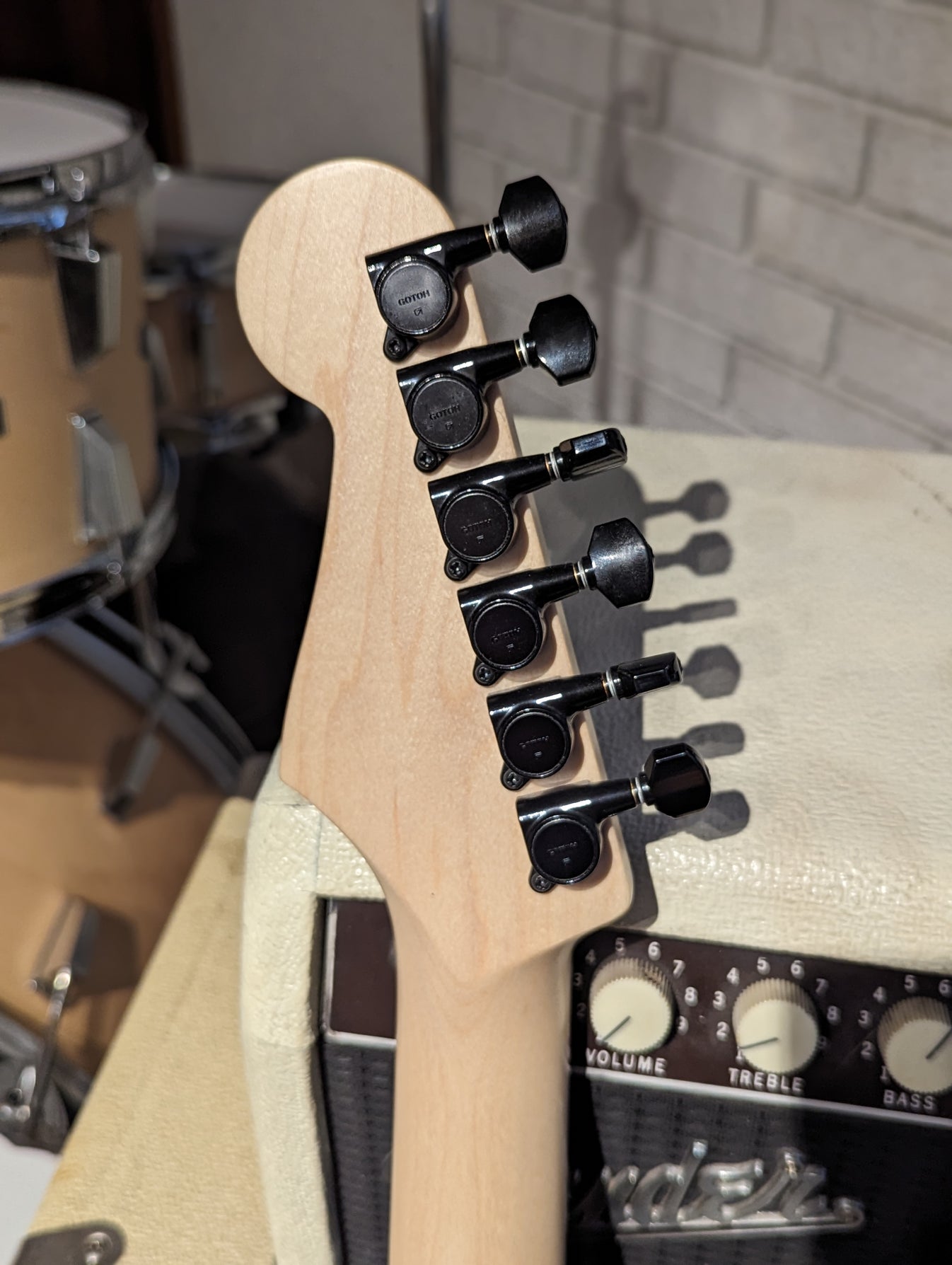 Fender MIJ Boxer Series Stratocaster HH w/Gig Bag - Inca Silver (2020 ...