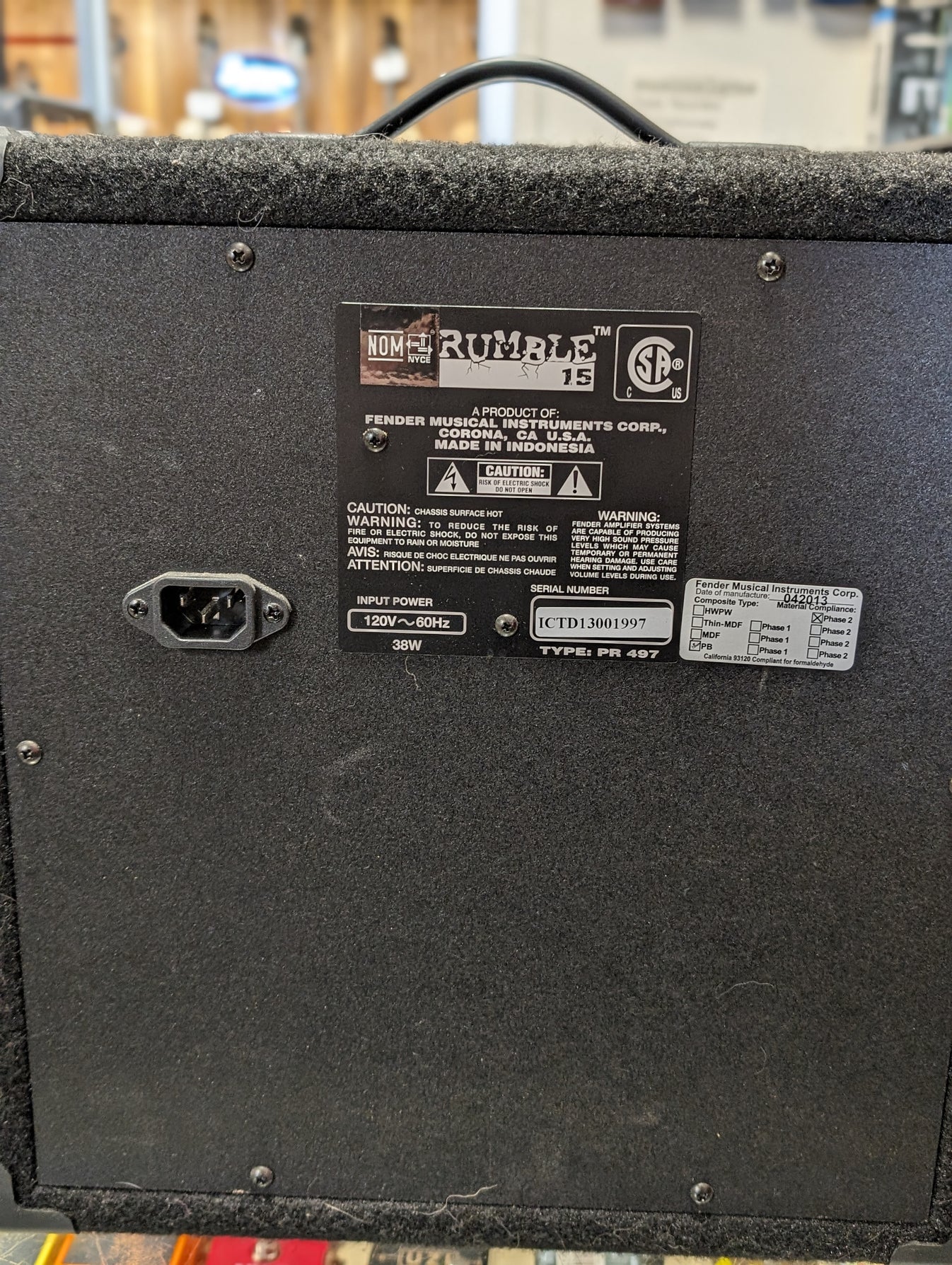 Fender Rumble 15 Bass Amplifier (Used) – Acoustic Music Shop