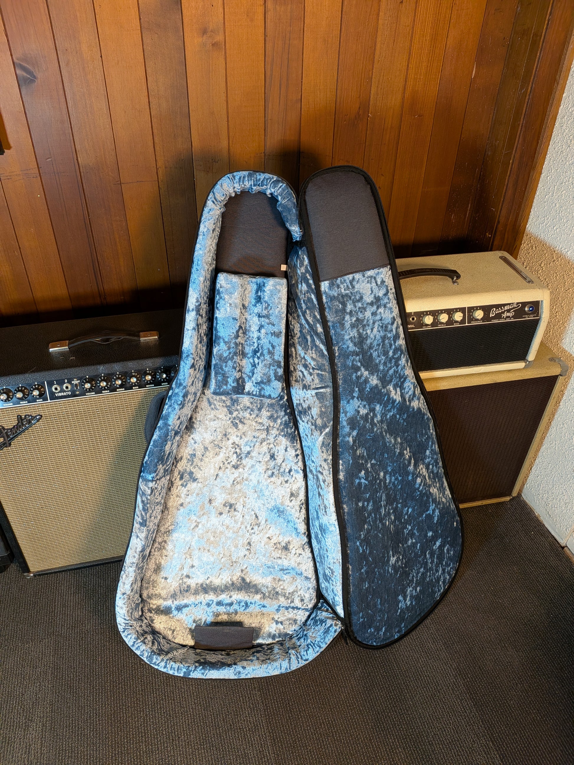 Martin Dreadnought 14-Fret Gig Bag (Used) – Acoustic Music Shop